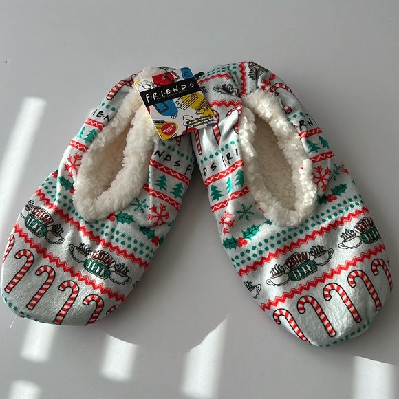 Shoes | Snuggle Toes Friends The Tv Series New | Poshmark